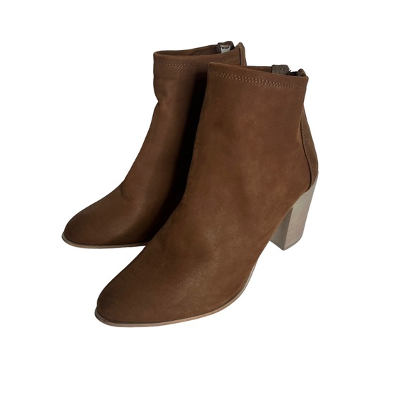 Chocolat Blu | Shoes | New Chocolat Blu Chocolate Brown Suede Ankle ...